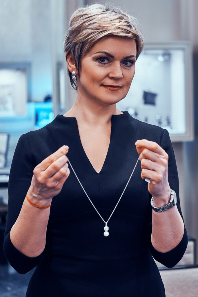 Jewellers’ Block Insurance - TH March - Insurance Since 1887